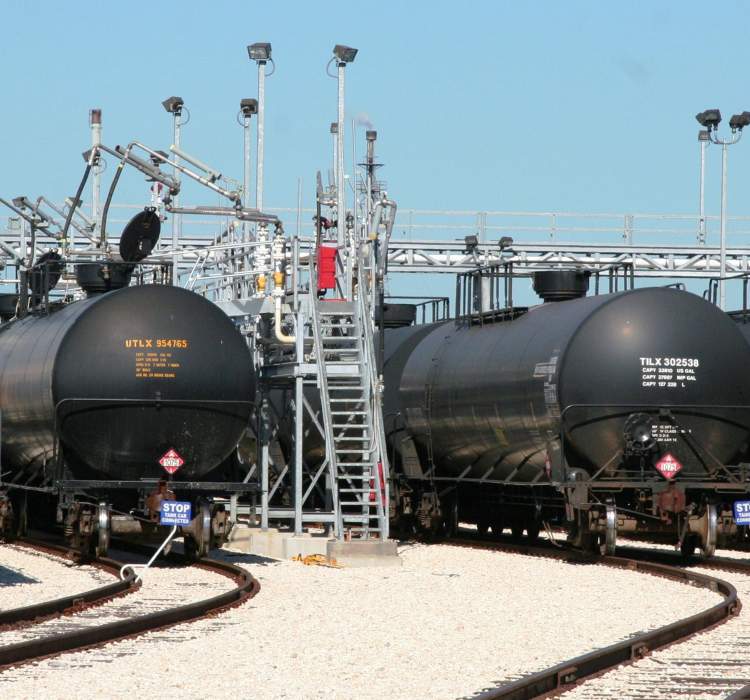 Galvanized Steel Railing for Heavy & Freight Rail Infrastructure